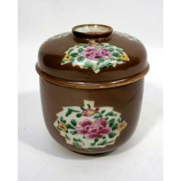 Capucijner famille rose suikerpot, 18e eeuw